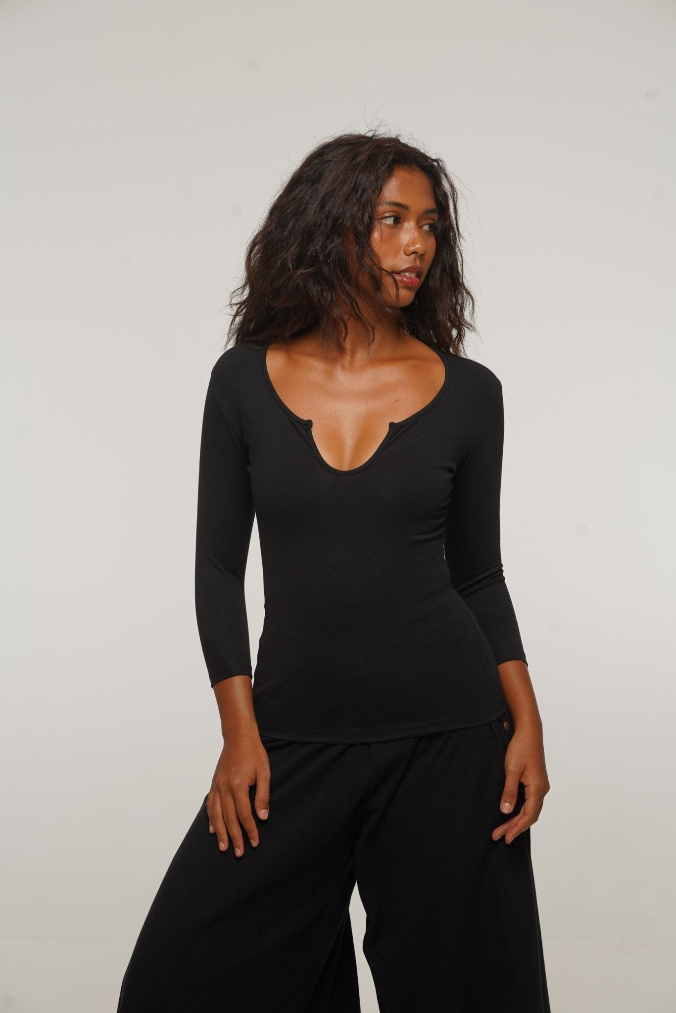 U Front Full Length Top with sleeves in Black